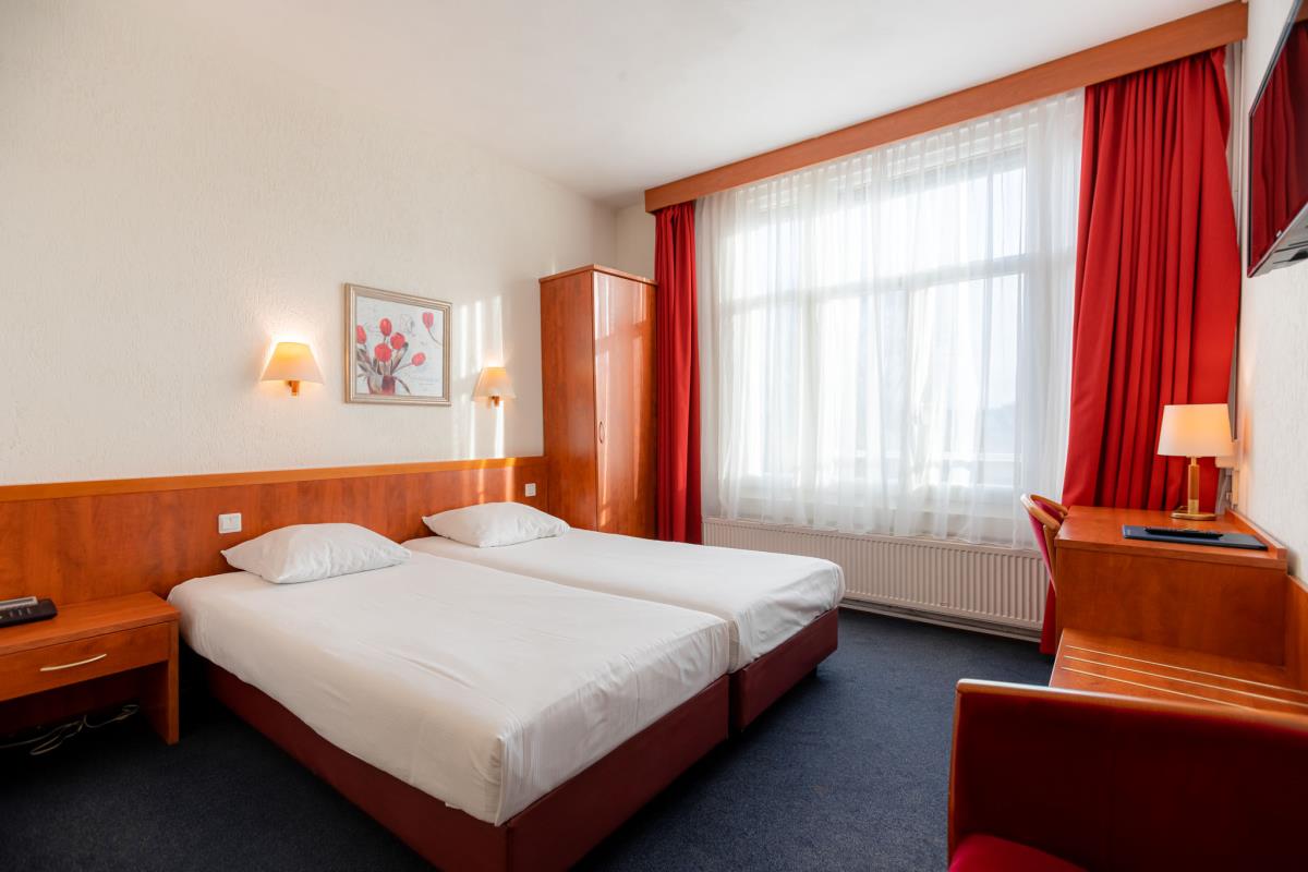 Owl Hotel Amsterdam | Hotel Museum Quarter | Official website