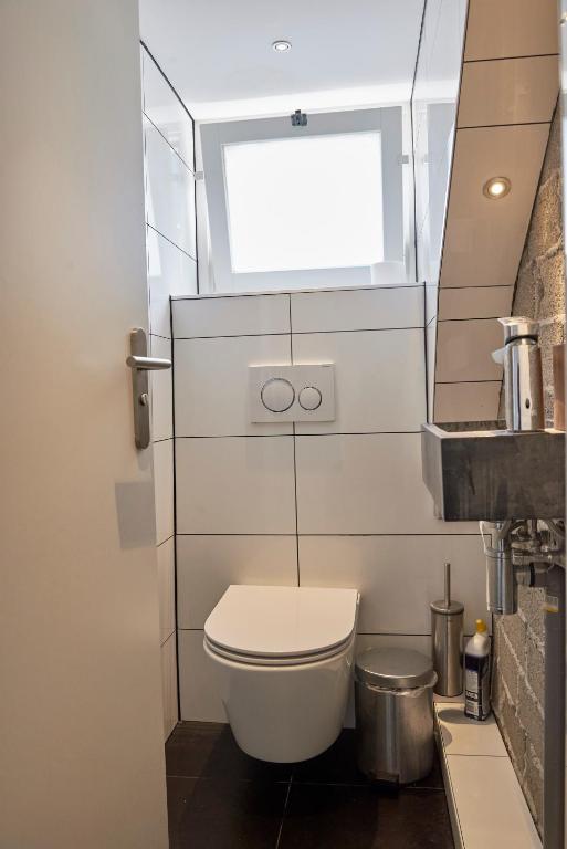 Basic single room - shared facilities - ITC-Hotel - ITC Hotels - Amsterdam